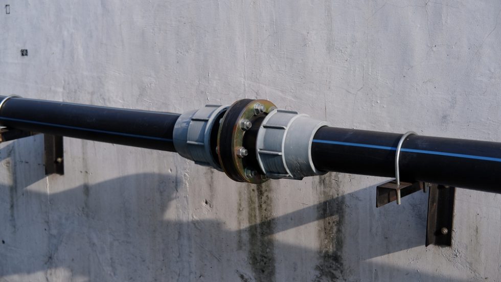 A Guide To When to Use Flanged Connections in HDPE Piping Systems
